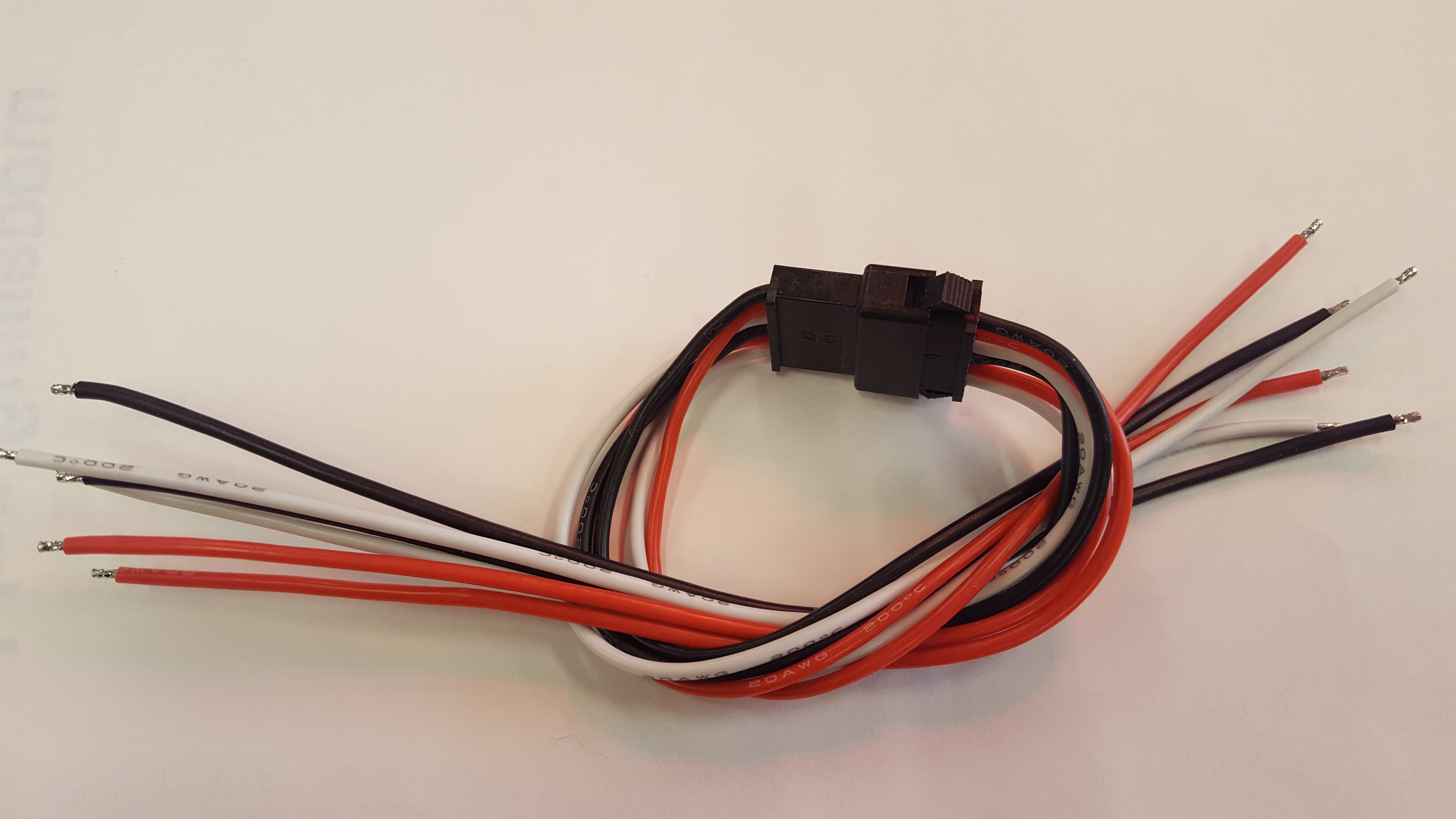 6 Wire Ash-lock Style Connectors for Servos & Lights Long